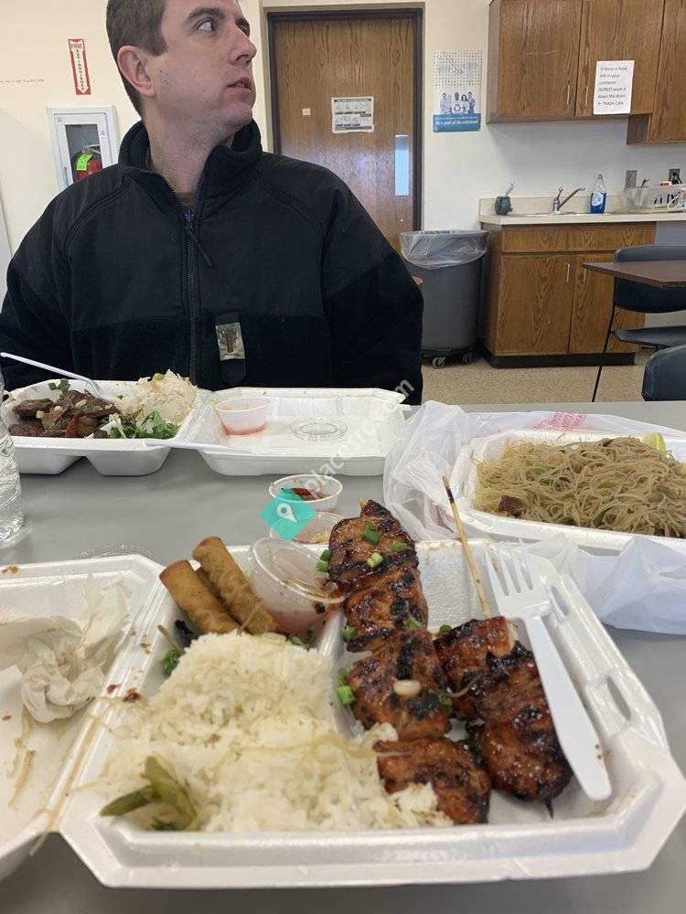 Chibugan Filipino Cuisine - Del City