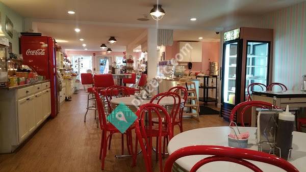 Gumdrops & Lollipops Candy, Ice Cream & Diner - East Lyme